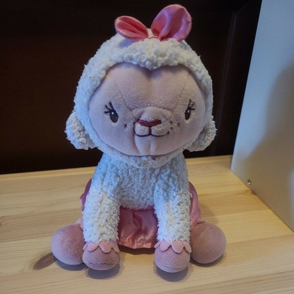 Disney | Toys | Disney Doc Mcstuffins Lamb Lamby Lambie Plush 7 Stuffed ...
